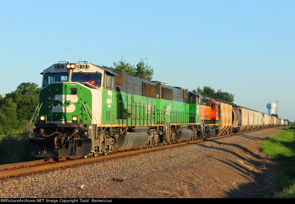 BNSF 8181